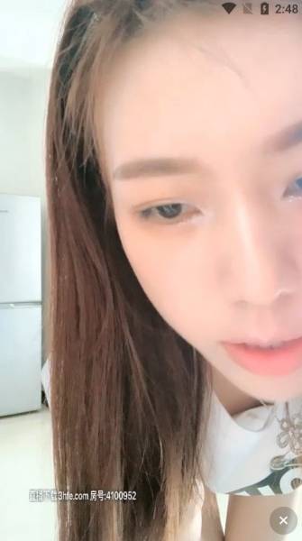 大白腿非常直非常美的170CM九头身[1V 1.06G 百度盘] - 老司机