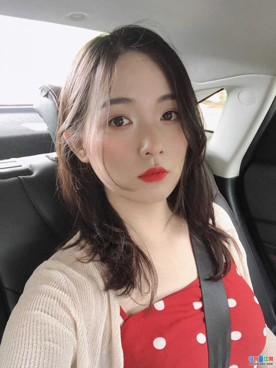 E奶靓妹石高慧 丰满人妻啪啪自拍【58V 7.65GB百度】 – 老司机